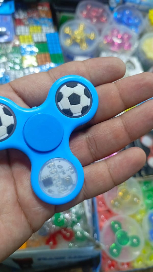 Fantastic toys LED Fidget Spinner, Finger spinner, Hand spinner Multi ...